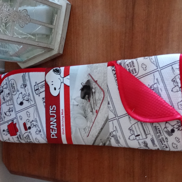Peanuts | Kitchen | Snoopy Drying Mat | Poshmark